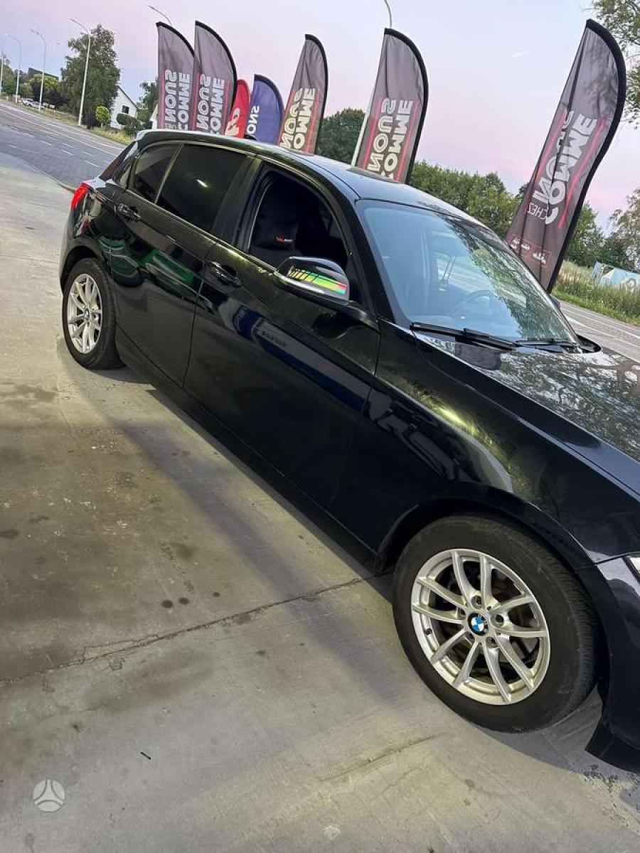 Black BMW 116 2015 in Siauliai, with an engine capacity of 1.50 L and mileage of 200 thousand km for 3700 €, photo 4 on AUTOMOTO.COM.LV