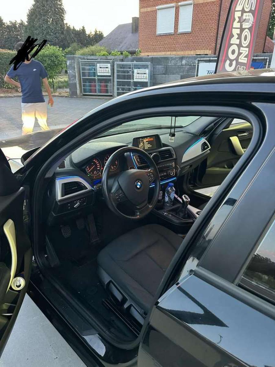 Black BMW 116 2015 in Siauliai, with an engine capacity of 1.50 L and mileage of 200 thousand km for 3700 €, photo 5 on AUTOMOTO.COM.LV