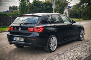 Melns BMW 116 2015 Rīga, ar dzinēja tilpumu 1.50 L un nobraukumu 209 tūkst. km par 9990 €, foto 5 vietnē AUTOMOTO.COM.LV