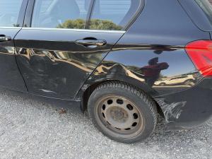 Melns BMW 116 2015 Kauņa, ar dzinēja tilpumu 1.50 L un nobraukumu 193 tūkst. km par 3500 €, foto 9 vietnē AUTOMOTO.COM.LV