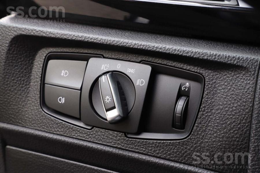 Melns BMW 116 2015 Tukums, ar dzinēja tilpumu 1.50 L un nobraukumu 269 tūkst. km par 11990 €, foto 14 vietnē AUTOMOTO.COM.LV