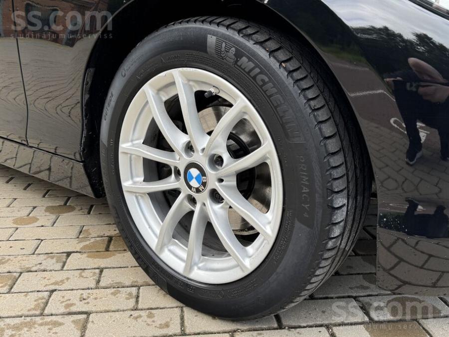 Black BMW 116 2016 in Bauska, with an engine capacity of 1.50 L and mileage of 237 thousand km for 6950 €, photo 9 on AUTOMOTO.COM.LV