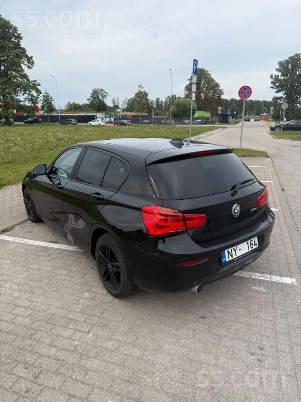 Melns BMW 116 2016 Rīga, ar dzinēja tilpumu 1.50 L un nobraukumu 242 tūkst. km par 8000 €, foto 4 vietnē AUTOMOTO.COM.LV