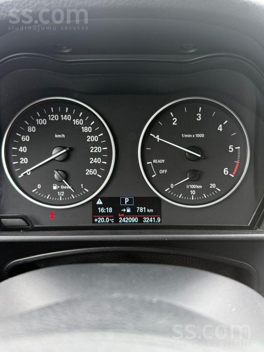 Melns BMW 116 2016 Rīga, ar dzinēja tilpumu 1.50 L un nobraukumu 242 tūkst. km par 8000 €, foto 10 vietnē AUTOMOTO.COM.LV