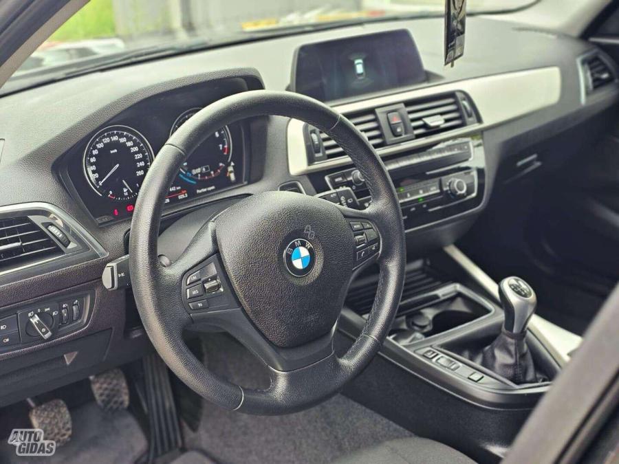 Melns BMW 116 2018 Šauļi, ar dzinēja tilpumu 1.50 L un nobraukumu 127 tūkst. km par 8950 €, foto 17 vietnē AUTOMOTO.COM.LV