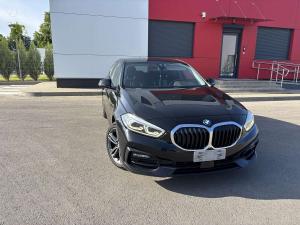 Melns BMW 116 2020 Panevēža, ar dzinēja tilpumu 1.50 L un nobraukumu 130 tūkst. km par 13400 €, foto  vietnē AUTOMOTO.COM.LV