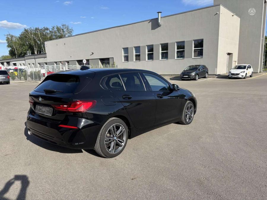Melns BMW 116 2020 Panevēža, ar dzinēja tilpumu 1.50 L un nobraukumu 130 tūkst. km par 13400 €, foto 9 vietnē AUTOMOTO.COM.LV