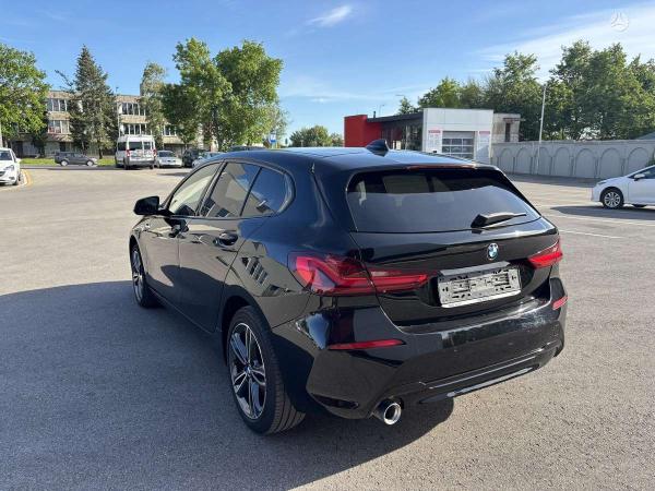 Black BMW 116 2020 in Panevezys, with an engine capacity of 1.50 L and mileage of 130 thousand km for 13400 €, photo 10 on AUTOMOTO.COM.LV