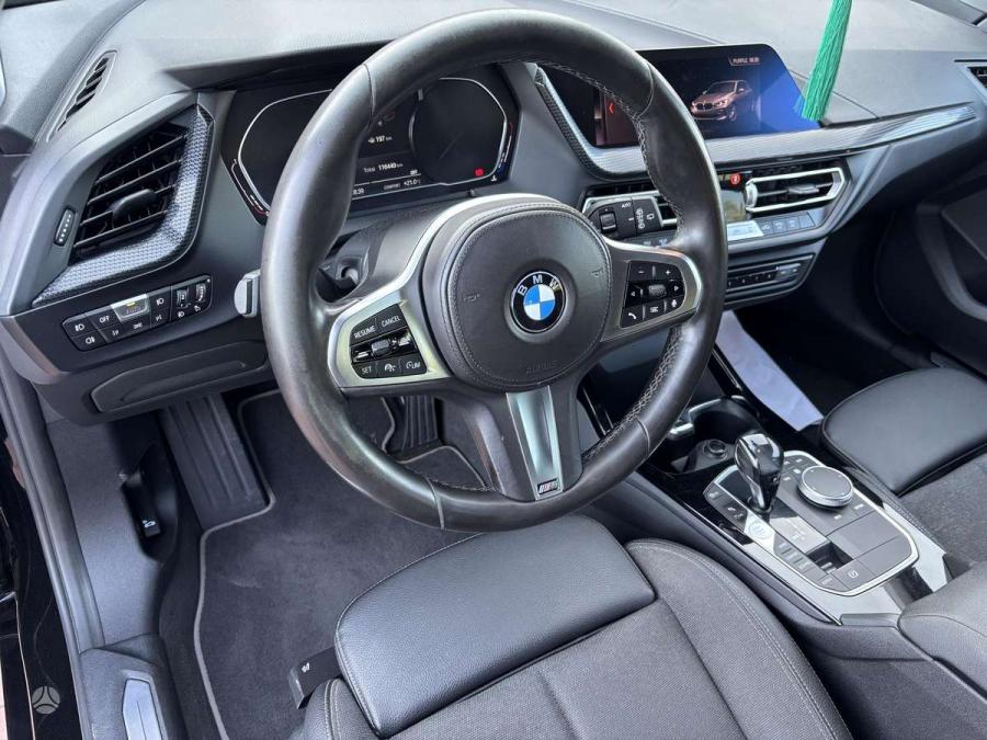 Melns BMW 116 2020 Panevēža, ar dzinēja tilpumu 1.50 L un nobraukumu 130 tūkst. km par 13400 €, foto 14 vietnē AUTOMOTO.COM.LV