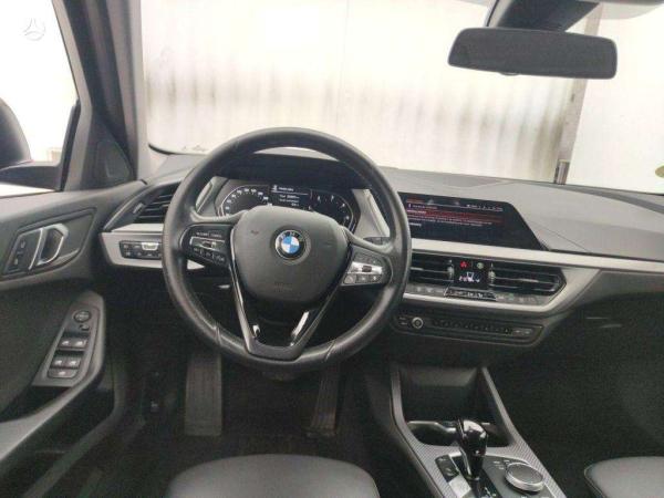 Melns BMW 116 2022 Viļņa, ar dzinēja tilpumu 1.50 L un nobraukumu 253 tūkst. km par 13300 €, foto 8 vietnē AUTOMOTO.COM.LV