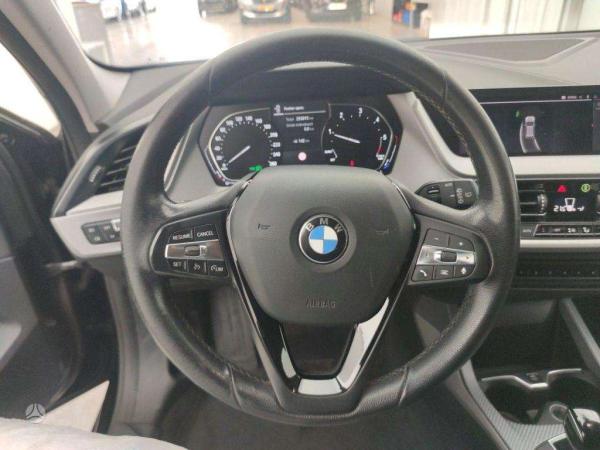 Melns BMW 116 2022 Viļņa, ar dzinēja tilpumu 1.50 L un nobraukumu 253 tūkst. km par 13300 €, foto 9 vietnē AUTOMOTO.COM.LV
