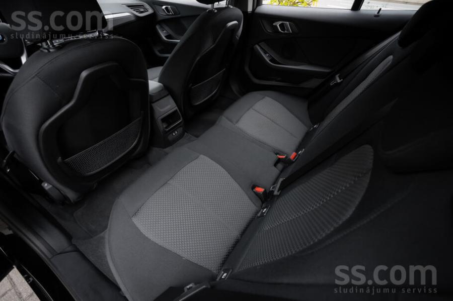 Black BMW 116 2023 in Jelgava, with an engine capacity of 1.50 L and mileage of 0 thousand km for 21990 €, photo 12 on AUTOMOTO.COM.LV