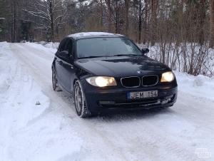 Melns BMW 116 2007 Kauņa, ar dzinēja tilpumu 1.60 L un nobraukumu 247 tūkst. km par 1699 €, foto 3 vietnē AUTOMOTO.COM.LV