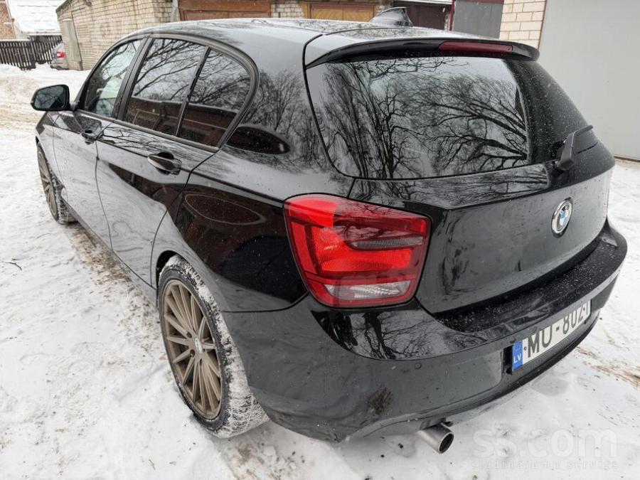 Melns BMW 116 2011 Liepāja, ar dzinēja tilpumu 2.00 L un nobraukumu 249 tūkst. km par 5300 €, foto 3 vietnē AUTOMOTO.COM.LV