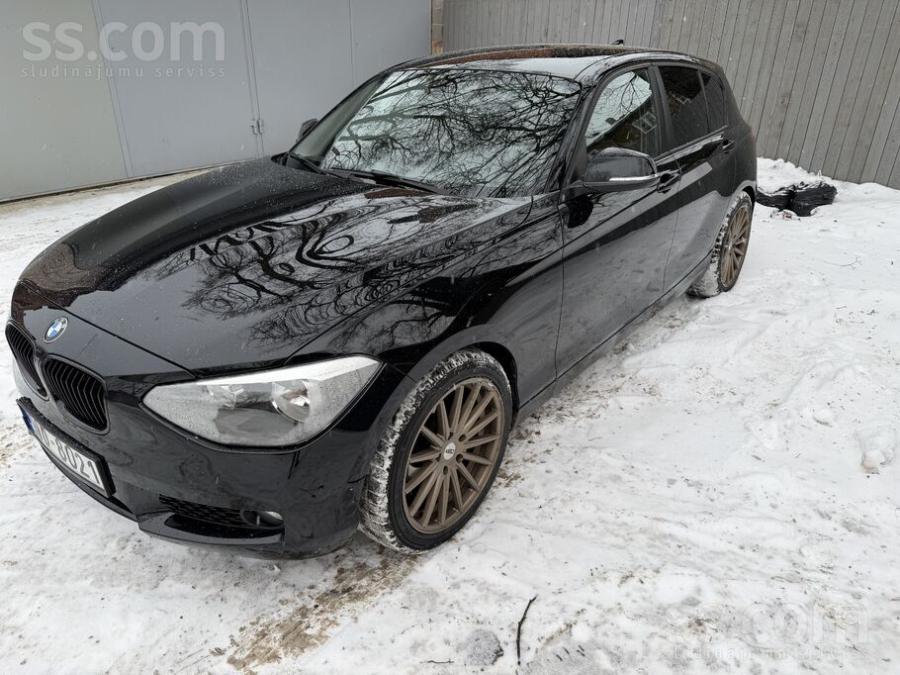 Melns BMW 116 2011 Liepāja, ar dzinēja tilpumu 2.00 L un nobraukumu 249 tūkst. km par 5300 €, foto 4 vietnē AUTOMOTO.COM.LV