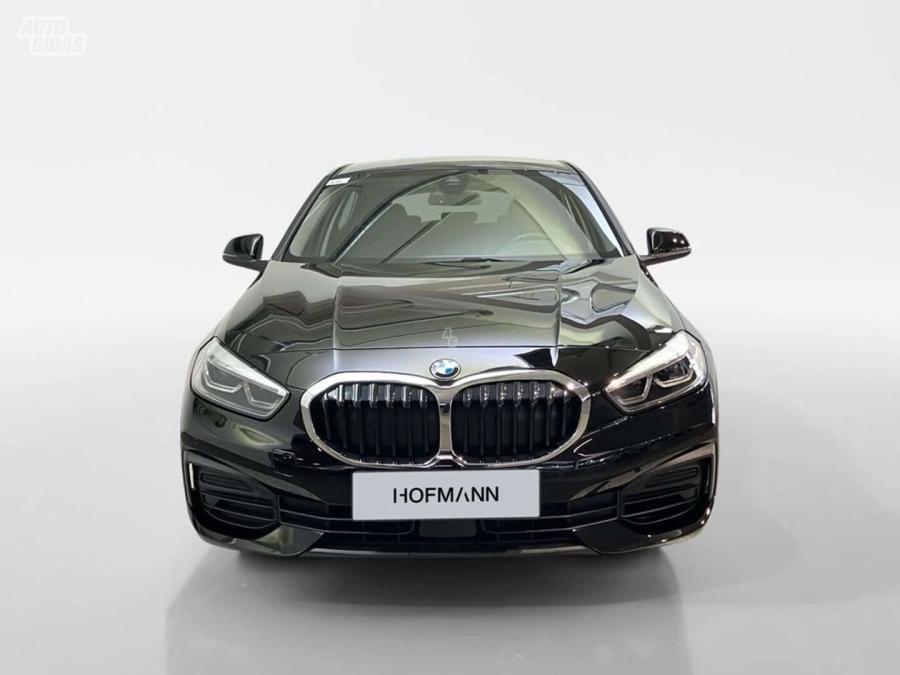 Melns BMW 116 2023 Kauņa, ar dzinēja tilpumu 1.50 L un nobraukumu 26 tūkst. km par 22695 €, foto 2 vietnē AUTOMOTO.COM.LV