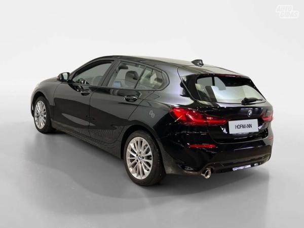 Melns BMW 116 2023 Kauņa, ar dzinēja tilpumu 1.50 L un nobraukumu 26 tūkst. km par 22695 €, foto 5 vietnē AUTOMOTO.COM.LV