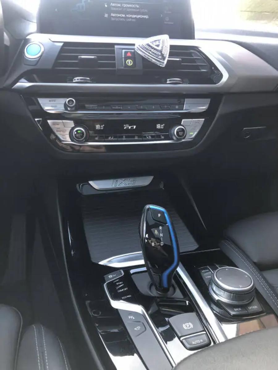Blue BMW 116 2021 in Riga, with an engine capacity of 0.00 L and mileage of 31 thousand km for 53900 €, photo 20 on AUTOMOTO.COM.LV