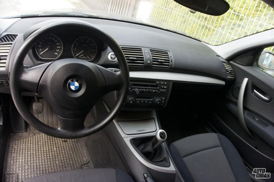 Zils BMW 116 2004 Viļņa, ar dzinēja tilpumu 1.60 L un nobraukumu 202 tūkst. km par 800 €, foto 8 vietnē AUTOMOTO.COM.LV