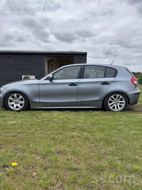 Blue BMW 116 2004 in Riga, with an engine capacity of 1.60 L and mileage of 325 thousand km for 1250 €, photo 5 on AUTOMOTO.COM.LV