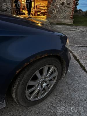 Zils BMW 116 2005 Dobele, ar dzinēja tilpumu 1.60 L un nobraukumu 273 tūkst. km par 1100 €, foto 5 vietnē AUTOMOTO.COM.LV