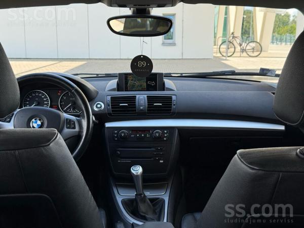 Zils BMW 116 2006 Rēzekne, ar dzinēja tilpumu 1.60 L un nobraukumu 268 tūkst. km par 2799 €, foto 9 vietnē AUTOMOTO.COM.LV