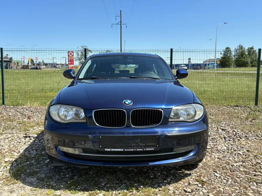 Zils BMW 116 2010 Saldus, ar dzinēja tilpumu 2.00 L un nobraukumu 240 tūkst. km par 5200 €, foto 6 vietnē AUTOMOTO.COM.LV