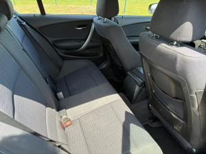 Zils BMW 116 2010 Saldus, ar dzinēja tilpumu 2.00 L un nobraukumu 240 tūkst. km par 5200 €, foto 13 vietnē AUTOMOTO.COM.LV