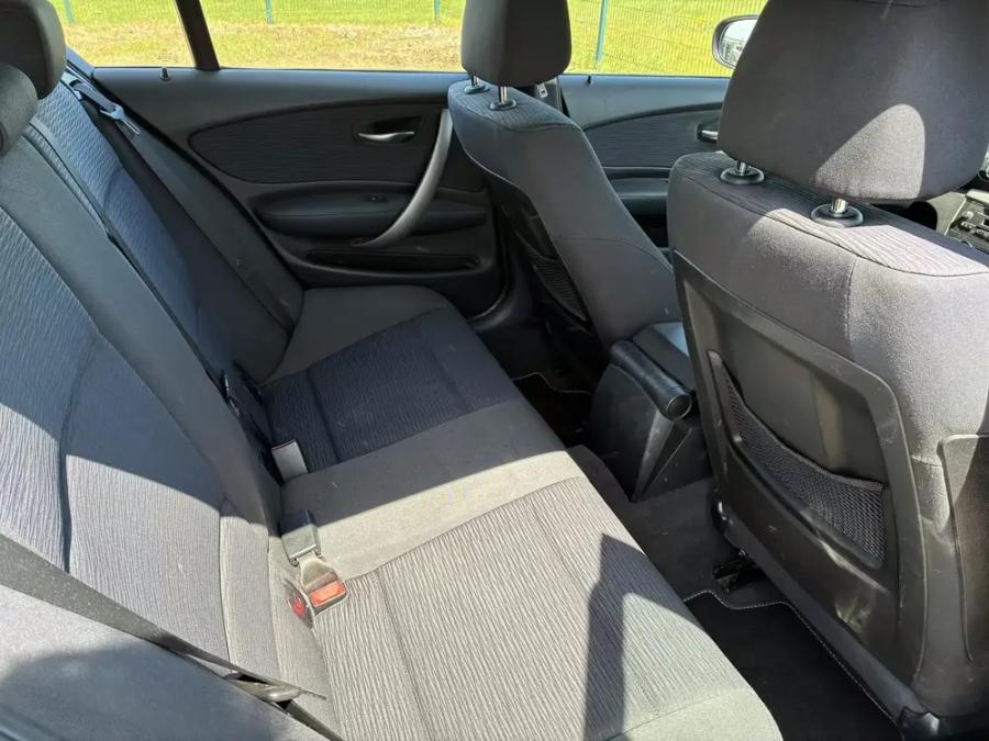 Zils BMW 116 2010 Saldus, ar dzinēja tilpumu 2.00 L un nobraukumu 240 tūkst. km par 5200 €, foto 13 vietnē AUTOMOTO.COM.LV