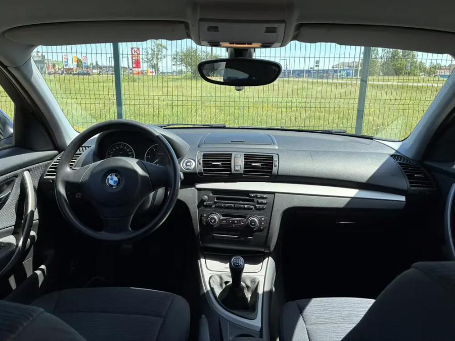 Zils BMW 116 2010 Saldus, ar dzinēja tilpumu 2.00 L un nobraukumu 240 tūkst. km par 5200 €, foto 15 vietnē AUTOMOTO.COM.LV