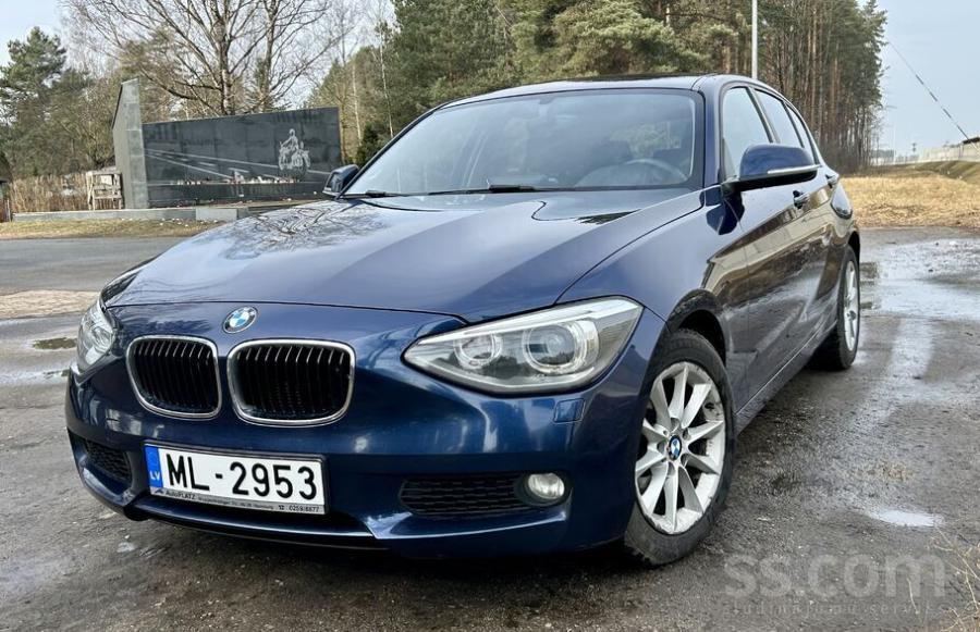 Blue BMW 116 2011 in Riga, with an engine capacity of 2.00 L and mileage of 270 thousand km for 6688 €, photo 3 on AUTOMOTO.COM.LV