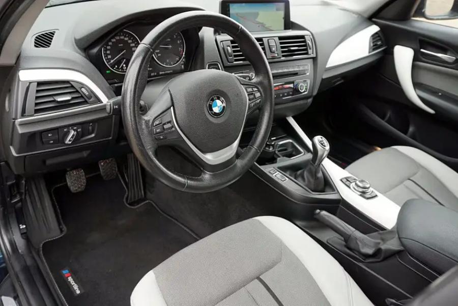 Zils BMW 116 2011 Rīga, ar dzinēja tilpumu 1.60 L un nobraukumu 218 tūkst. km par 7700 €, foto 23 vietnē AUTOMOTO.COM.LV