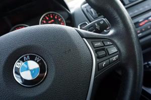 Zils BMW 116 2011 Rīga, ar dzinēja tilpumu 1.60 L un nobraukumu 218 tūkst. km par 7700 €, foto 26 vietnē AUTOMOTO.COM.LV