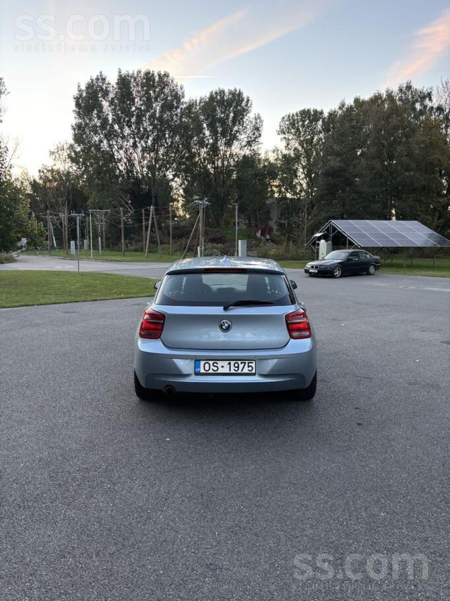 Zils BMW 116 2012 Rīga, ar dzinēja tilpumu 1.60 L un nobraukumu 196 tūkst. km par 5650 €, foto 7 vietnē AUTOMOTO.COM.LV