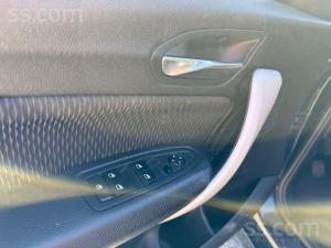 Blue BMW 116 2015 in Riga, with an engine capacity of 1.60 L and mileage of 259 thousand km for 5900 €, photo 14 on AUTOMOTO.COM.LV