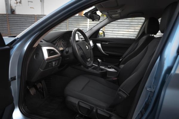 Blue BMW 116 2015 in Riga, with an engine capacity of 1.60 L and mileage of 179 thousand km for 7990 €, photo 7 on AUTOMOTO.COM.LV
