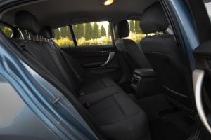 Blue BMW 116 2015 in Riga, with an engine capacity of 1.60 L and mileage of 179 thousand km for 7990 €, photo 10 on AUTOMOTO.COM.LV