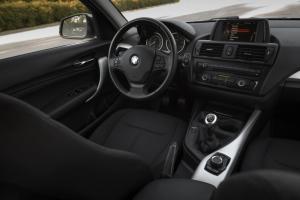 Blue BMW 116 2015 in Riga, with an engine capacity of 1.60 L and mileage of 179 thousand km for 7990 €, photo 11 on AUTOMOTO.COM.LV