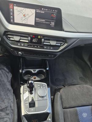 Zils BMW 116 2022 Tauragė, ar dzinēja tilpumu 1.50 L un nobraukumu 89 tūkst. km par 11500 €, foto 22 vietnē AUTOMOTO.COM.LV