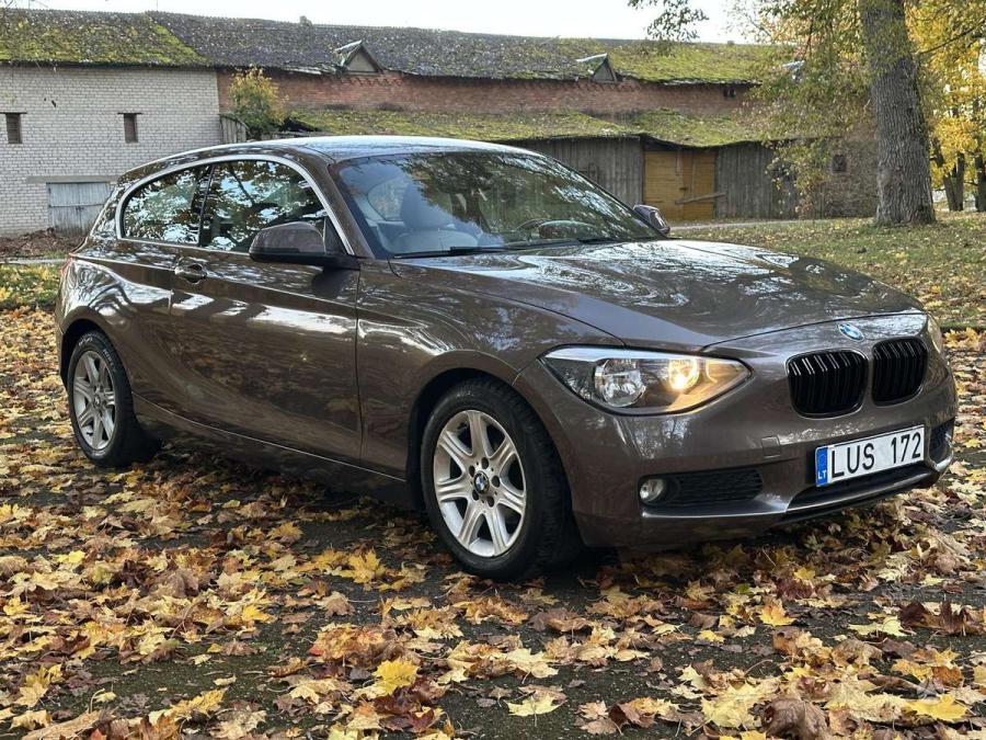 Brown BMW 116 2012 in Siauliai, with an engine capacity of 1.60 L and mileage of 238 thousand km for 5900 €, photo 4 on AUTOMOTO.COM.LV