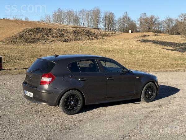 Brūns BMW 116 2005 Liepāja, ar dzinēja tilpumu 1.60 L un nobraukumu 266 tūkst. km par 2150 €, foto 8 vietnē AUTOMOTO.COM.LV