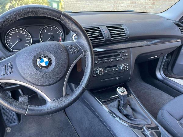 Brūns BMW 116 2009 Kauņa, ar dzinēja tilpumu 2.00 L un nobraukumu 276 tūkst. km par 2990 €, foto 10 vietnē AUTOMOTO.COM.LV