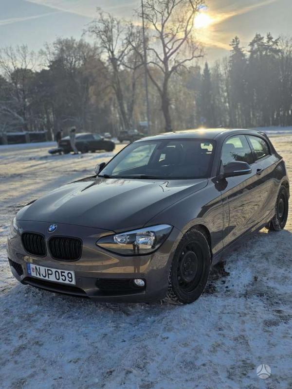 Brown BMW 116 2012 in Kaunas, with an engine capacity of 1.60 L and mileage of 150 thousand km for 6500 €, photo 1 on AUTOMOTO.COM.LV