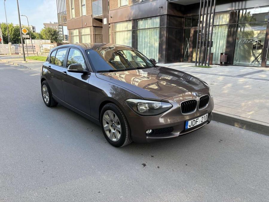Brūns BMW 116 2012 Viļņa, ar dzinēja tilpumu 2.00 L un nobraukumu 225 tūkst. km par 4900 €, foto 4 vietnē AUTOMOTO.COM.LV
