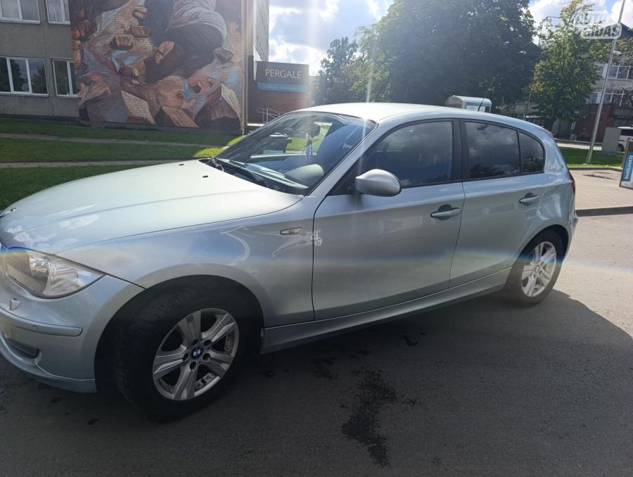 Green BMW 116 2008 in Siauliai, with an engine capacity of 1.60 L and mileage of 273 thousand km for 3000 €, photo 4 on AUTOMOTO.COM.LV