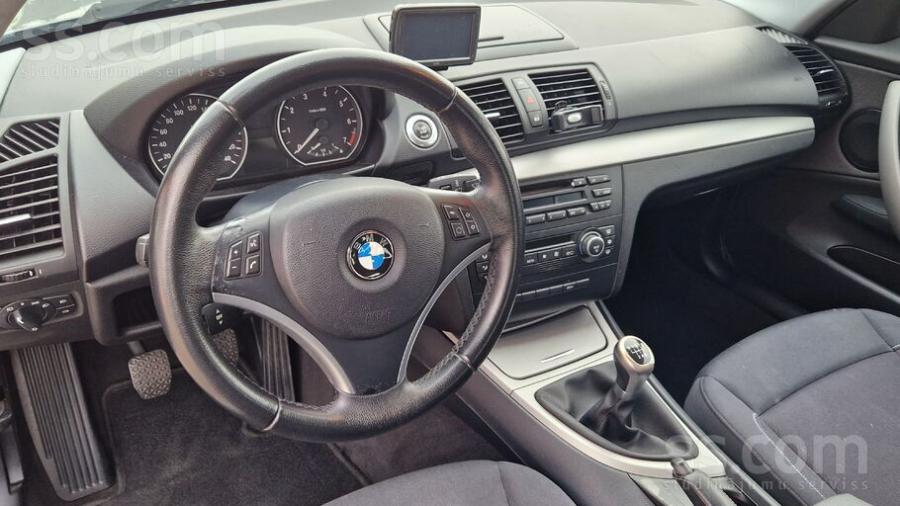 Pelēks BMW 116 2010 Jelgava, ar dzinēja tilpumu 2.00 L un nobraukumu 288 tūkst. km par 2950 €, foto 29 vietnē AUTOMOTO.COM.LV