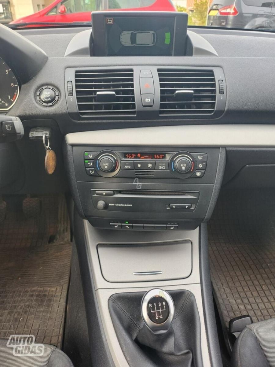 Grey BMW 116 2004 in Telschi, with an engine capacity of 1.60 L and mileage of 228 thousand km for 2500 €, photo 8 on AUTOMOTO.COM.LV