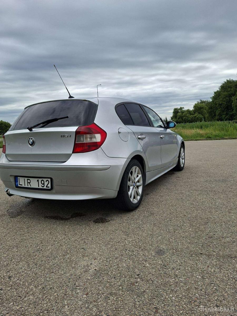 Grey BMW 116 2004 in Siauliai, with an engine capacity of 1.60 L and mileage of 261 thousand km for 2100 €, photo 5 on AUTOMOTO.COM.LV