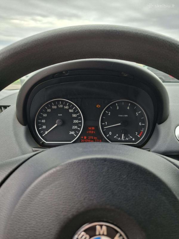 Pelēks BMW 116 2004 Šauļi, ar dzinēja tilpumu 1.60 L un nobraukumu 261 tūkst. km par 2100 €, foto 5 vietnē AUTOMOTO.COM.LV