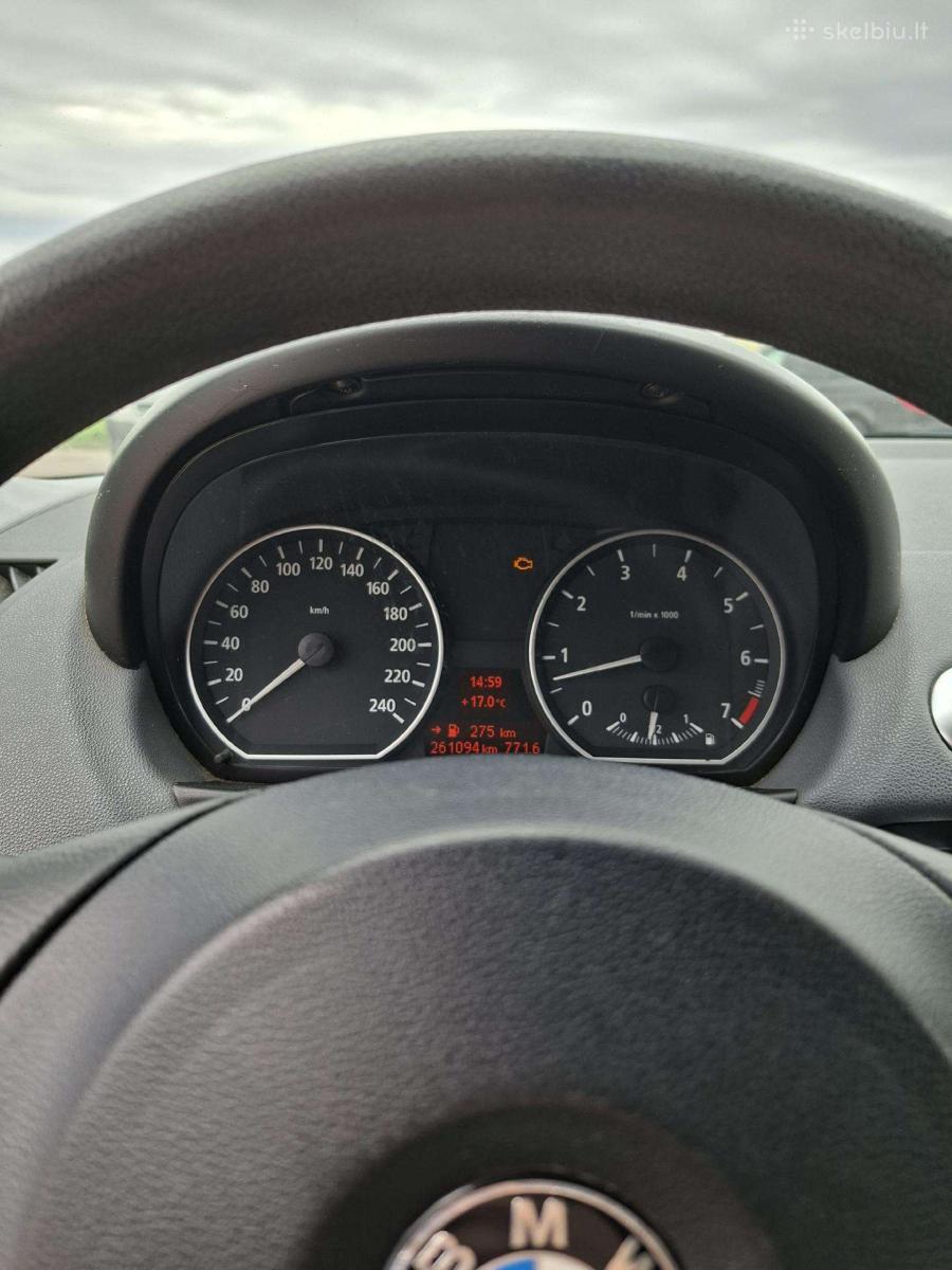 Grey BMW 116 2004 in Siauliai, with an engine capacity of 1.60 L and mileage of 261 thousand km for 2100 €, photo 6 on AUTOMOTO.COM.LV